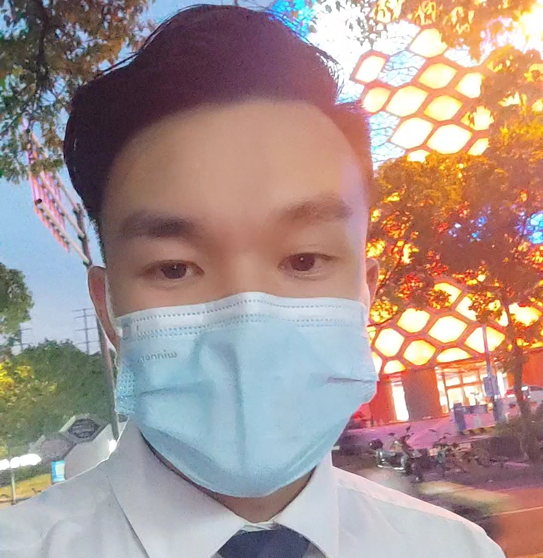 红星美凯龙商场欢迎你