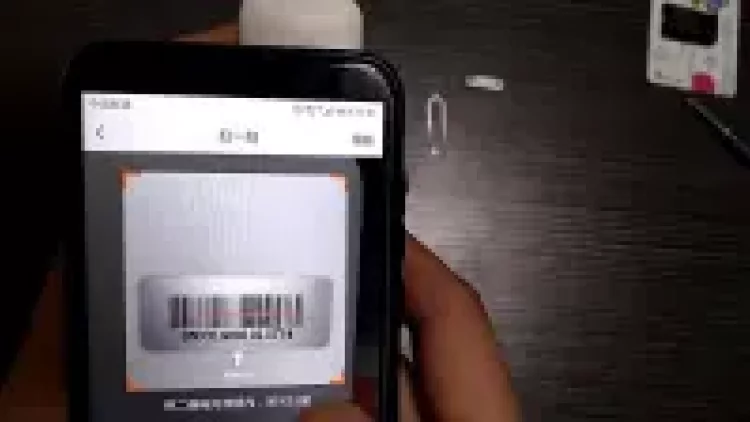 老人定位器S9安装手机卡及app使用