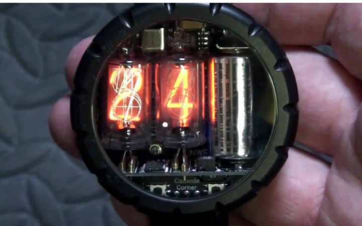 将“世界线变动率探测仪”戴到手上——辉光管手表【辉光字幕组】