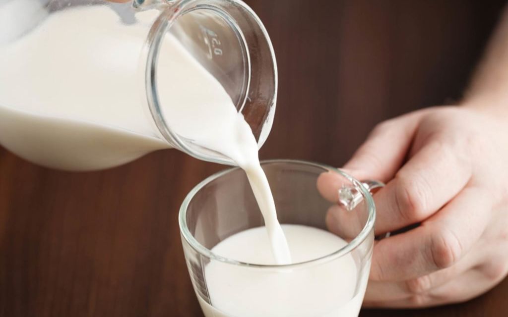 纯素牛奶诞生,不养牛就有牛奶喝,口感营养都更好