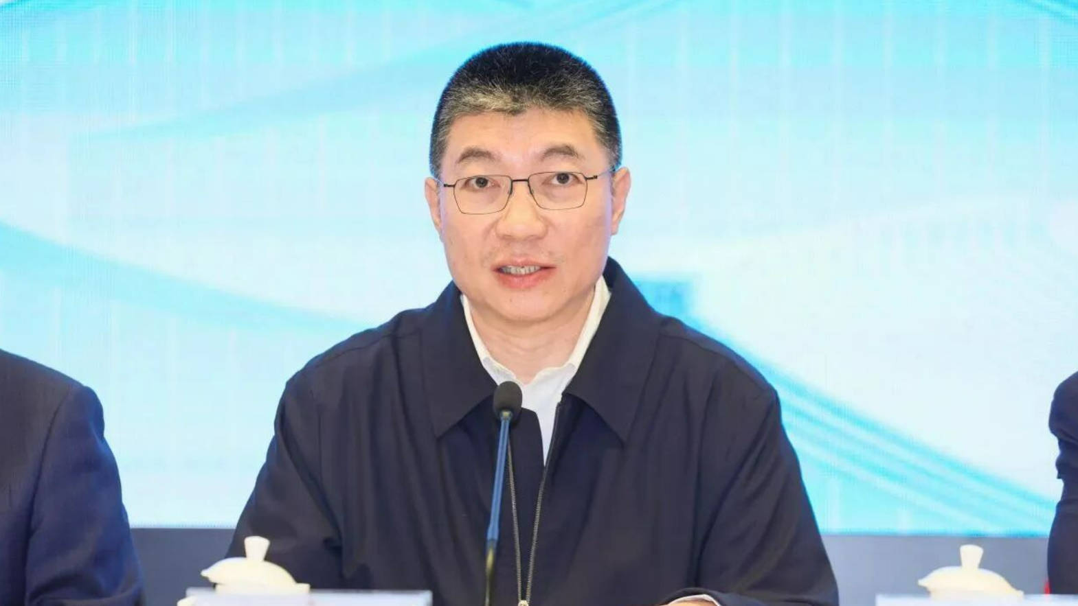 主动投案,中央戏剧学院党委副书记、院长郝戎被查