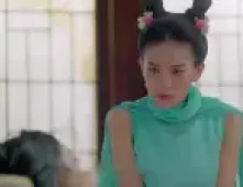 太后狠毒哦,对妃子上刑连挠脚板底痒痒这招都使上了