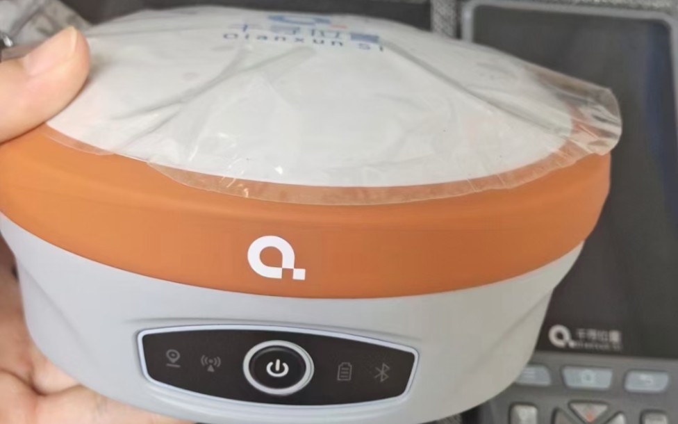 年底特惠!千寻SE,内置收发一体电台,热插拔双电池,价格实惠千寻 RTK ...