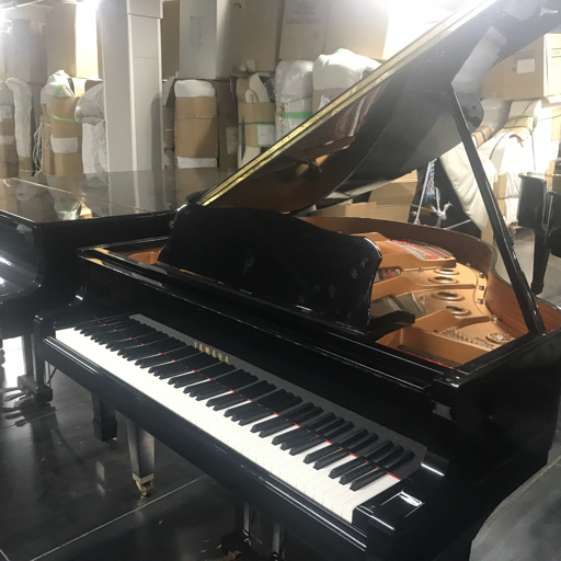 在日本挑选钢琴的日常 