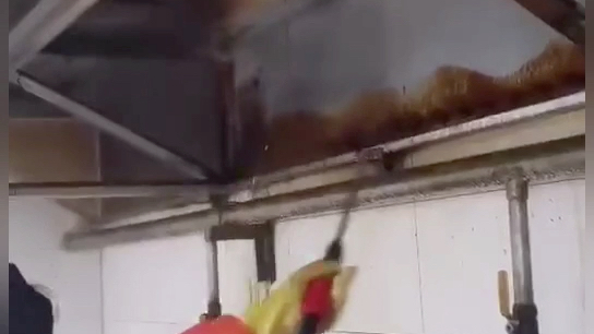 厨房油烟机清洗的流程