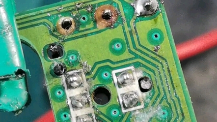 微软1.1鼠标维修焊盘脱落修复#成都鼠标换微动 #手艺人 #成都鼠标...