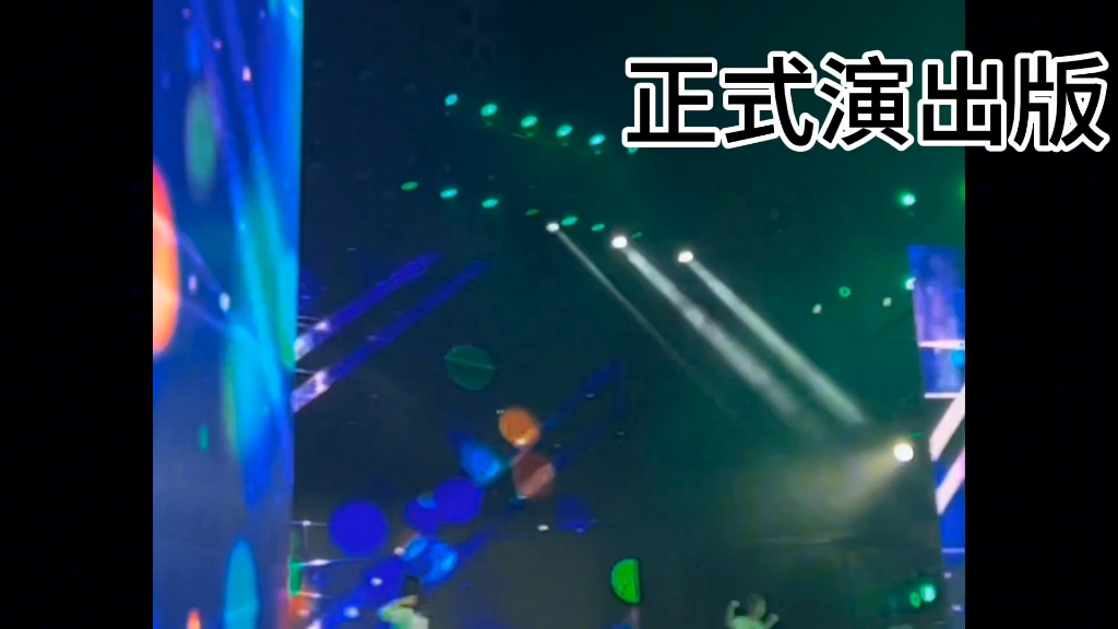 学校艺术节街舞串烧表演啦!(白衬衣的是我ߘ�)