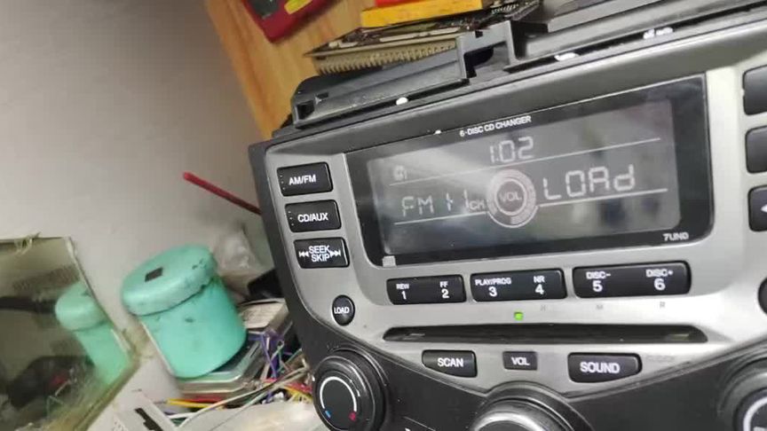 本田七代半雅阁原车六碟CD不读碟,不进碟,修好#专业维修