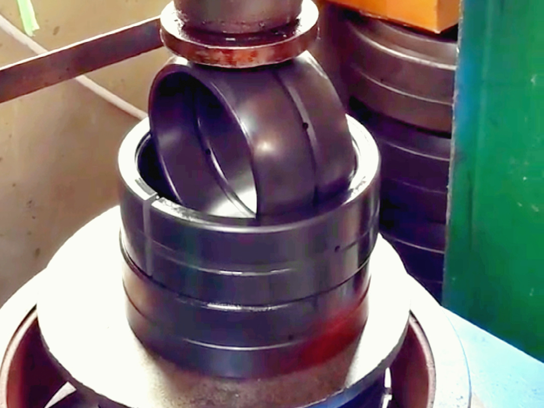不是一般的操作,这才是有技术含量的关节轴承安装技巧
