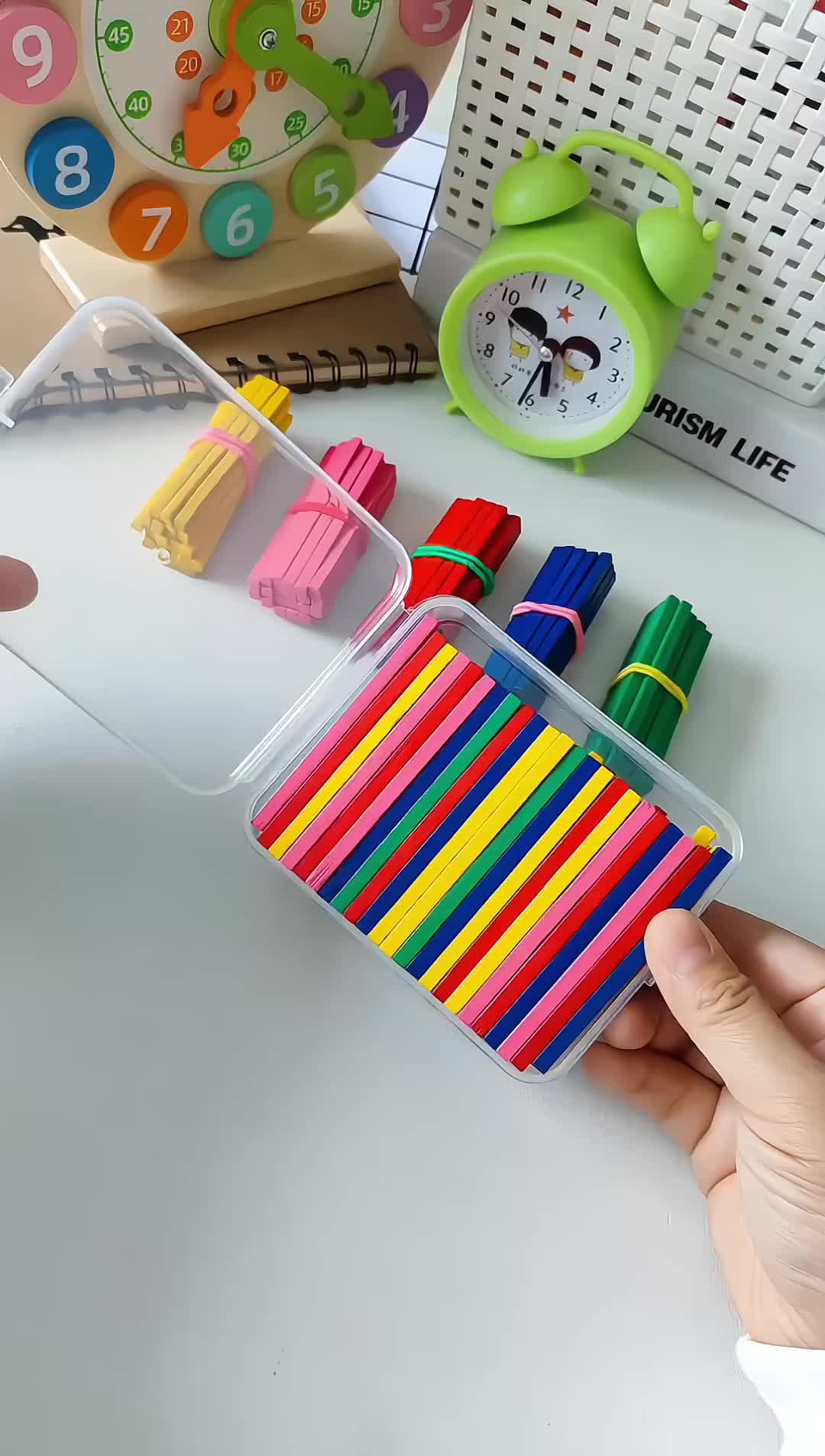 一二年级学数学要用的计数棒,这是方形的,用的时候不会到处滚动,用着...