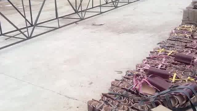 槽钢模板内浇筑混凝土