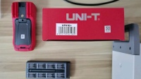 最新生产的优利德UT61E+四位半万用表拆机对比检测