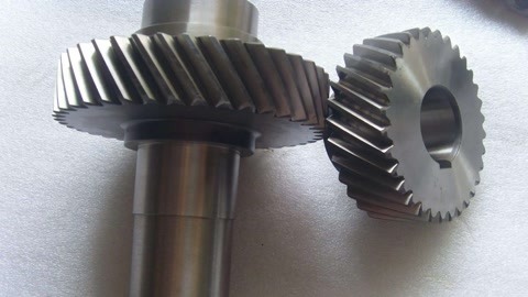 斜齿轮的寿命要比直齿轮的长,这究竟是为什么呢?今天.