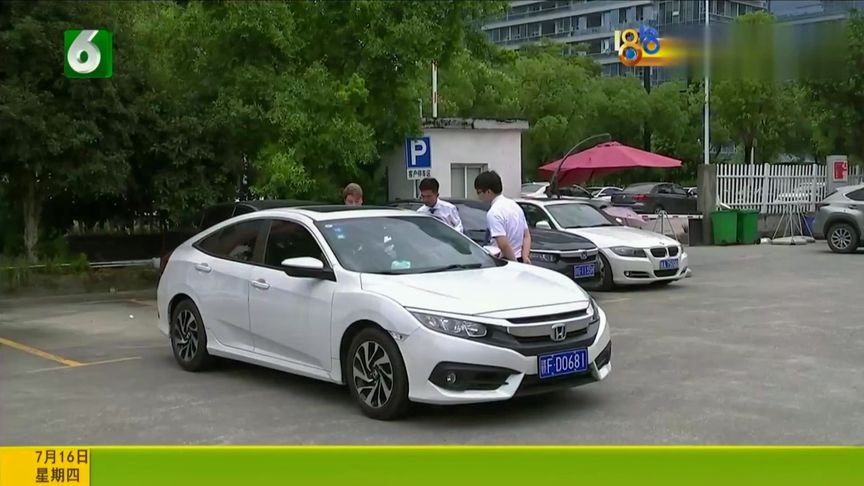 车辆召回送4S店 取回后座椅卡扣脱落了 4S店:拆之前就已经坏了
