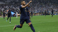2022世界杯 冠亚军决赛 阿根廷VS法国 7场8球!姆巴佩获得2022世界杯...