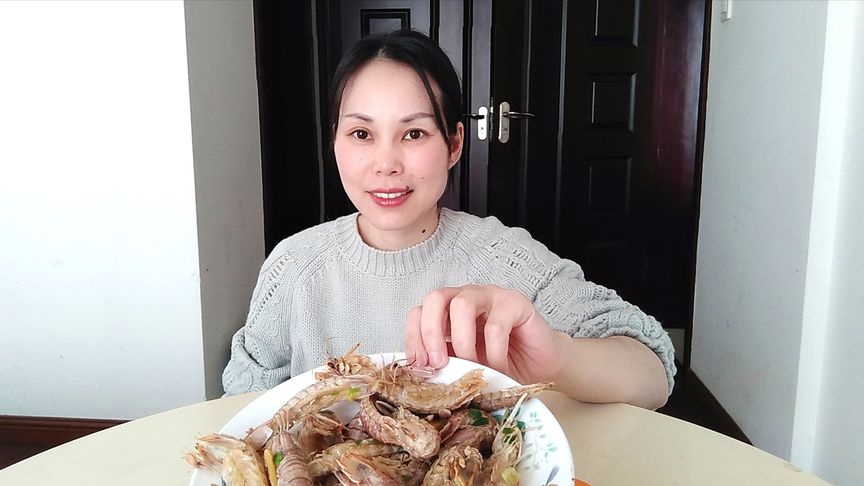 皮皮虾怎么做才好吃,有人直接水煮,看小云怎么做