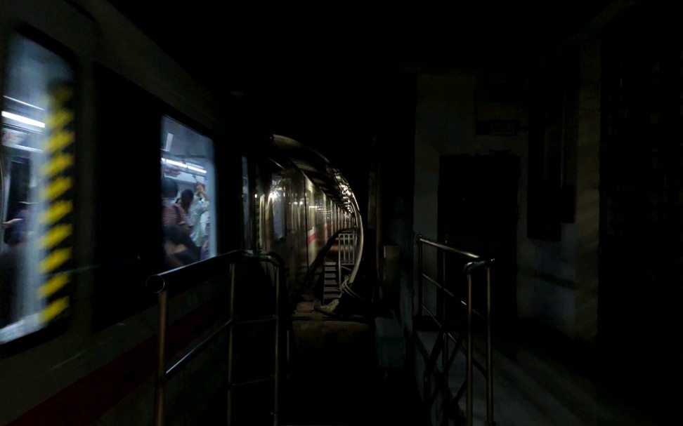 【昆明地铁】列车进站(五一路):集电靴与VVVF