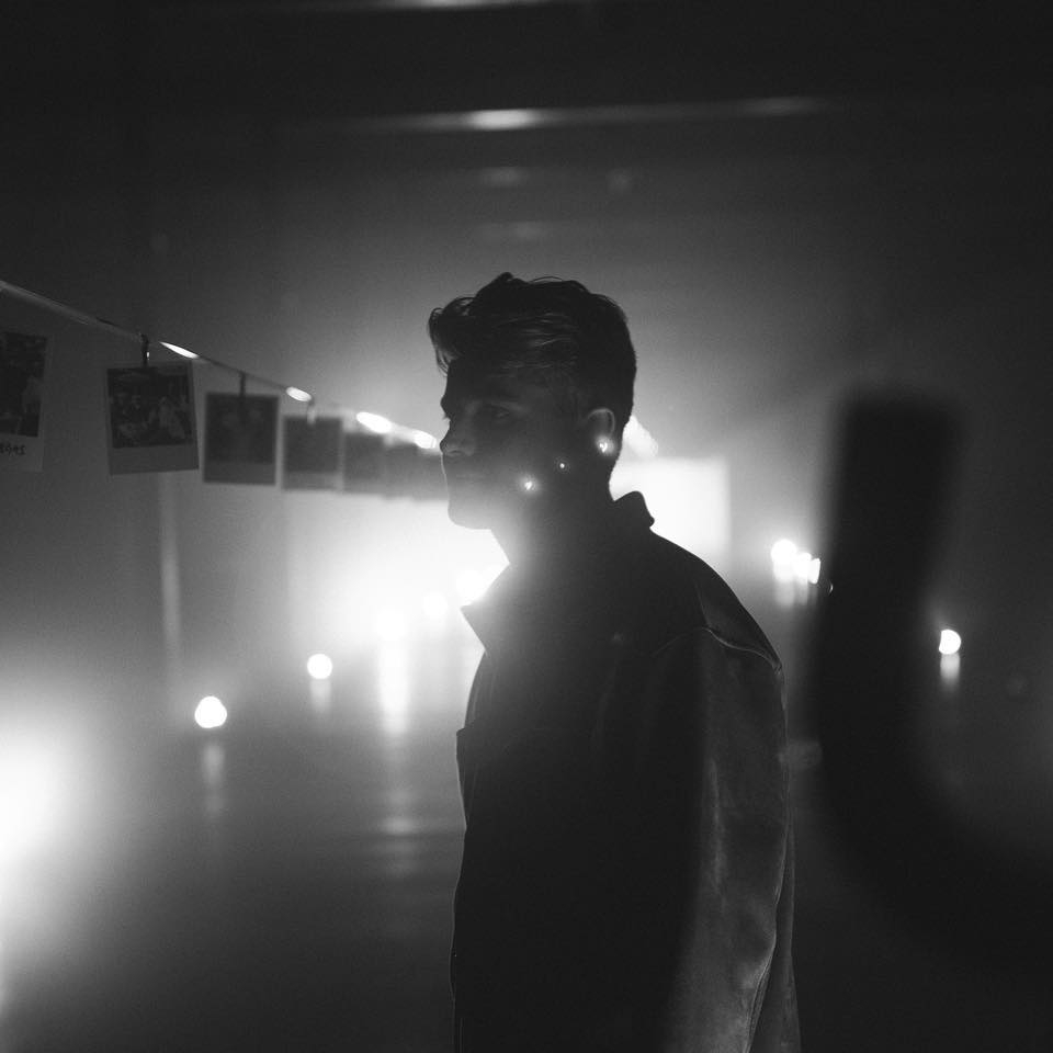 暗尘丶 