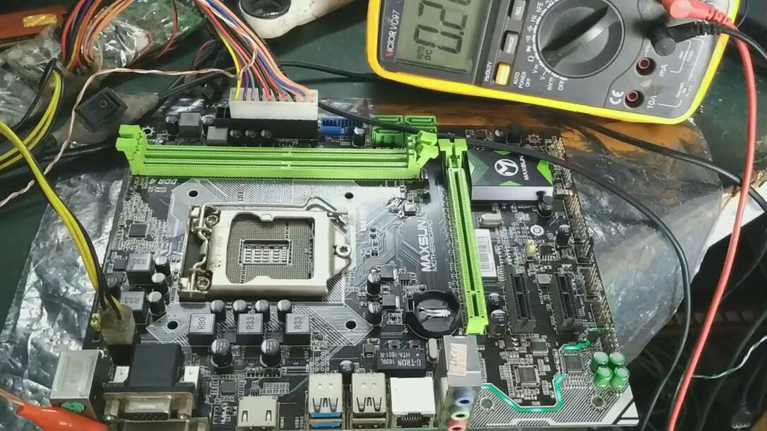 铭瑄h110主板开机不显维修案例