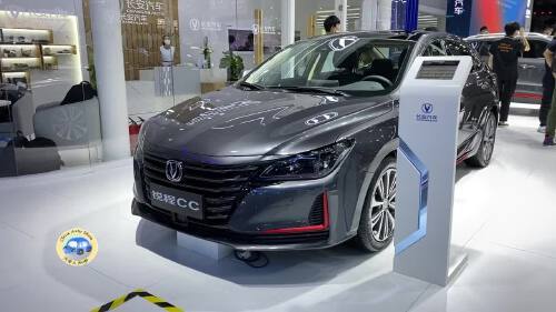 款长安锐程CC车展拍外观内饰静态验后给个不喜欢理由