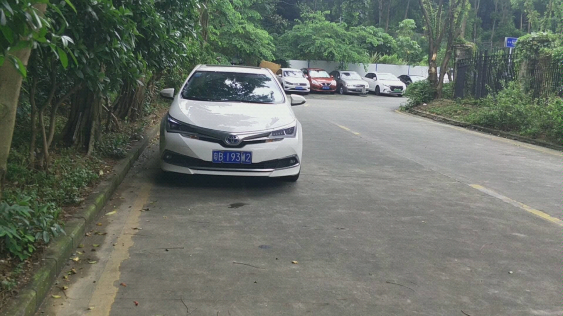 深圳出租车碰到跑滴滴司机问下他一个月挣多少钱