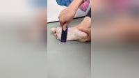 老妈脚上经常有死皮,给她买了这个磨脚神器
