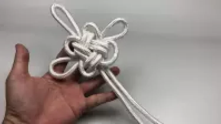 这是中国结最简单的做法, 无论是大人小孩一看都能学会, 放车里家里都...