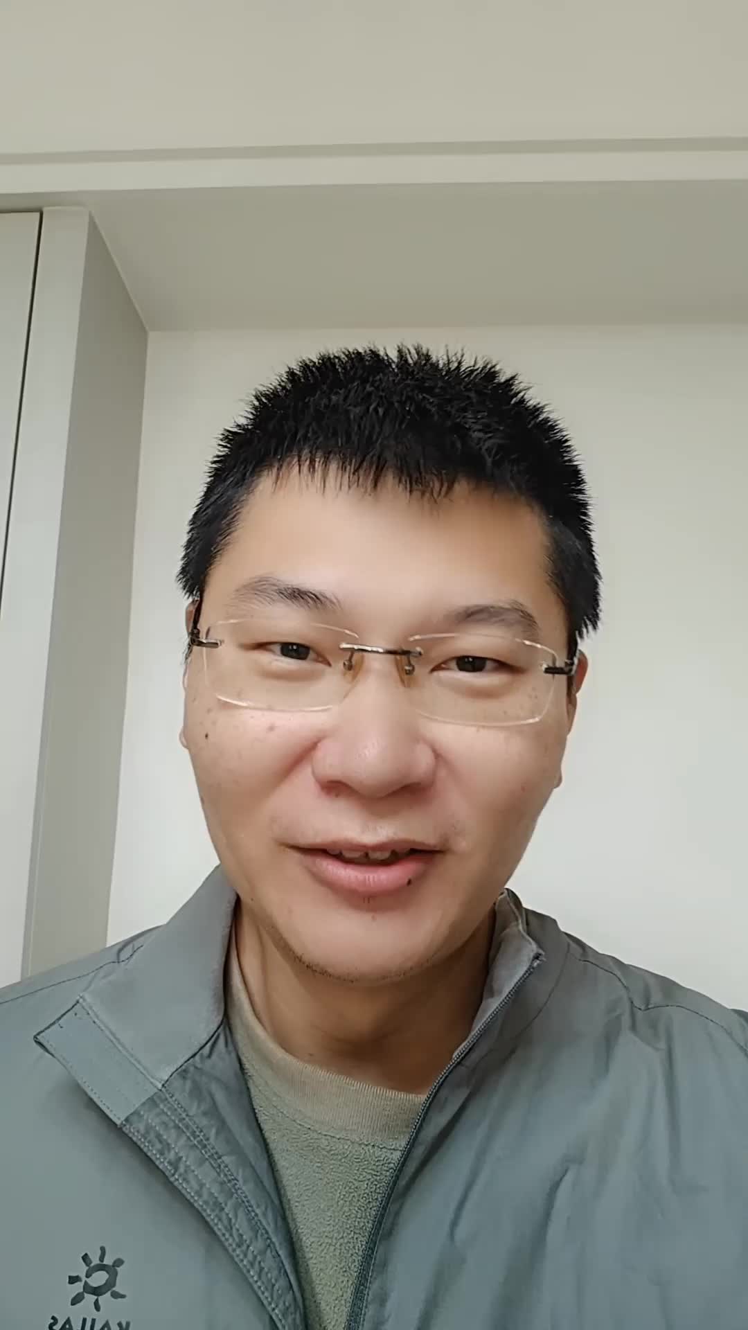 陈震全网禁言 我还拿他当成功案例分析学习,头部汽车网红,偷税漏税...