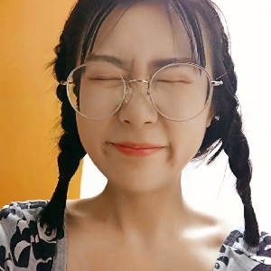难管小猪 