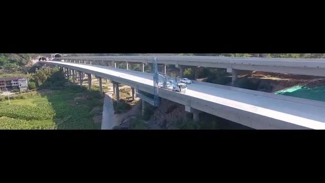 四川公路工程咨询监理公司检测中心做的MTV—我和我的祖国