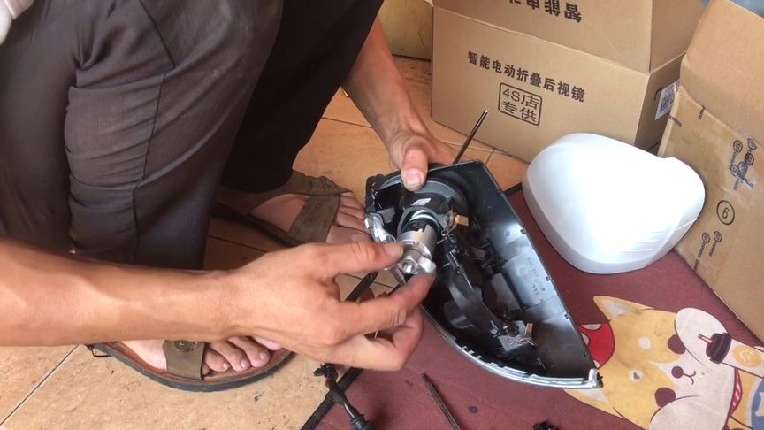 传递正能量,奥迪A5后视镜折叠安装教程#热门 #后视折叠镜