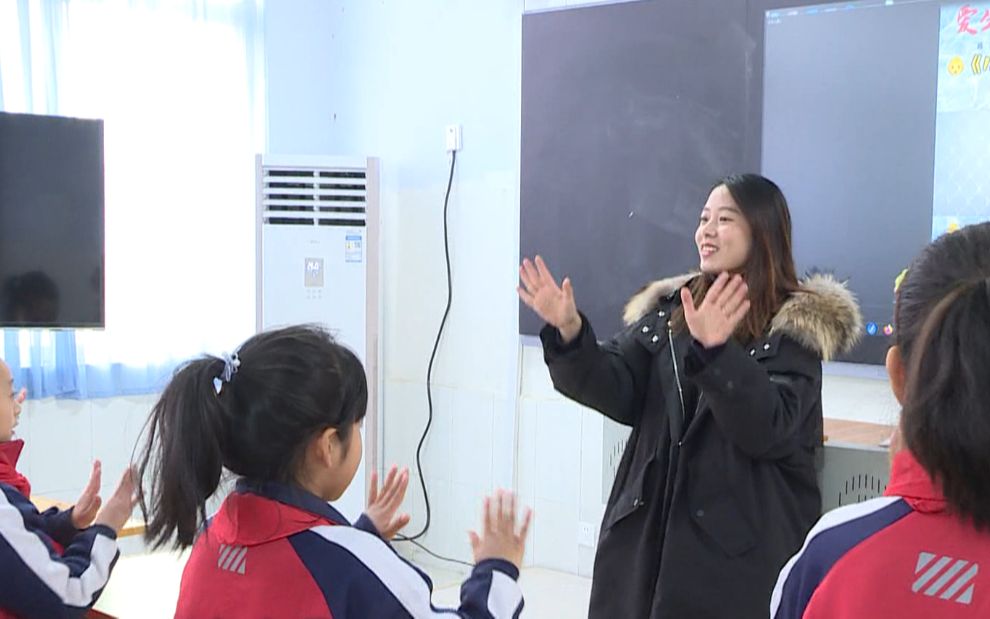 青州:黄楼街道潘刘小学“开学第一课” 安全教育不缺席