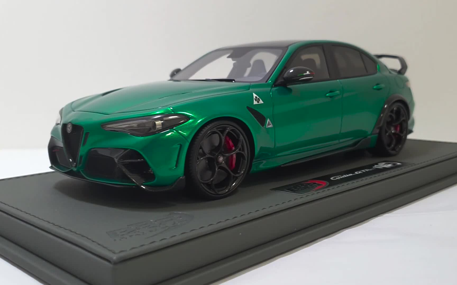 BBR Alfa Romeo Giulia GTAM Verde Montreal 1/18 Scale