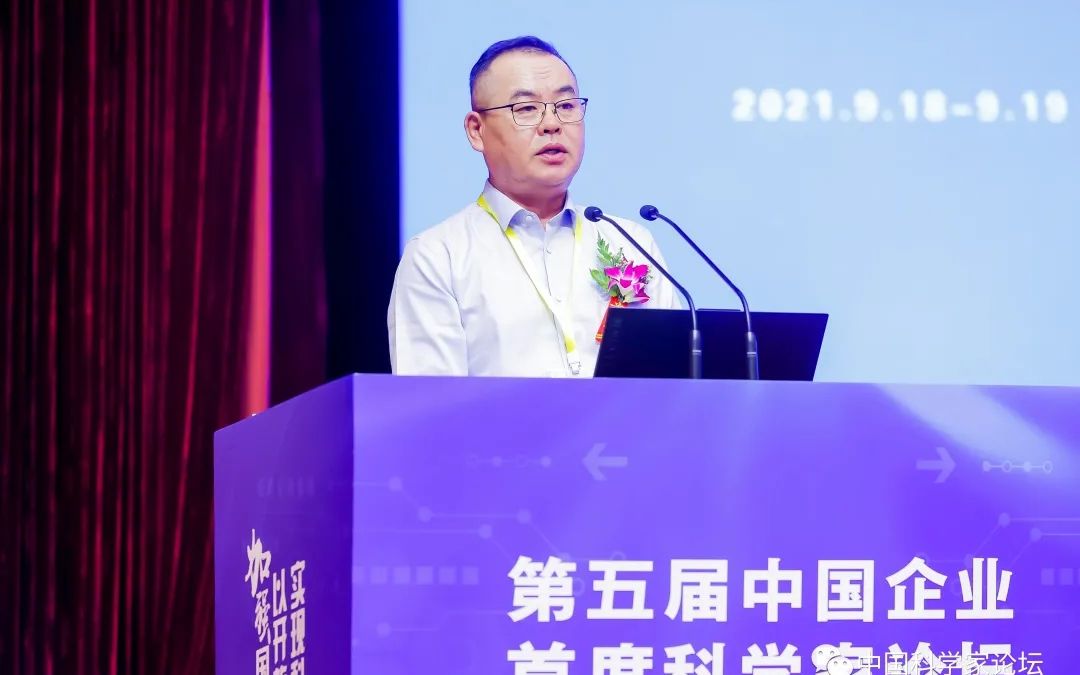 央视著名主持人高度评价金鼎鑫宝云梯车,祝愿中国品牌越来越好
