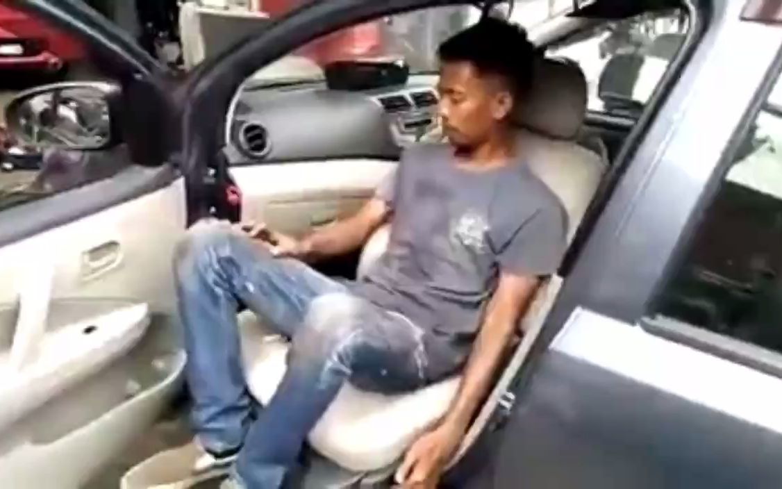 升降旋转座椅/福祉车/残疾人汽车座椅/车载轮椅升降机/赛纳/传祺M8