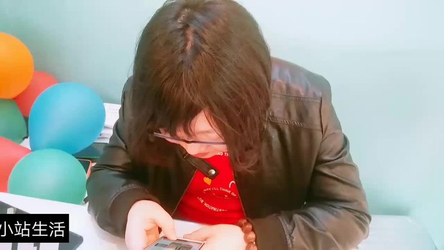 小美女为你介绍日常生活中的家用木门,小功能大作用