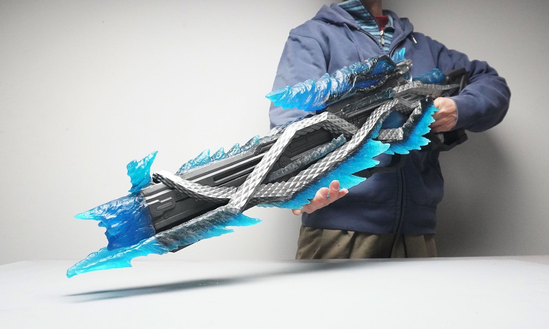 挑战用环氧树脂还原CSOL最新传奇武器冰璃寒蟒