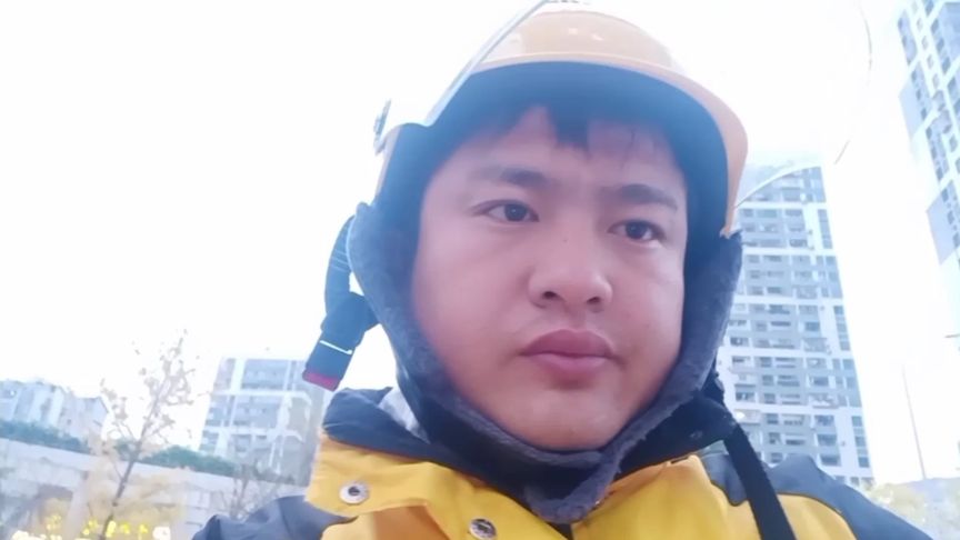 这次遭了民生银行信用卡坑了 违约金 加利息 几天时间遭了1100多