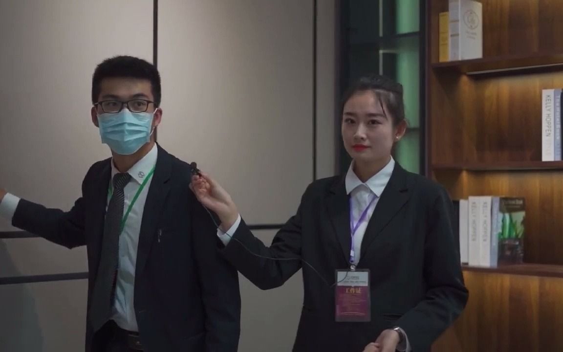 华铝家居展厅展会直播介绍