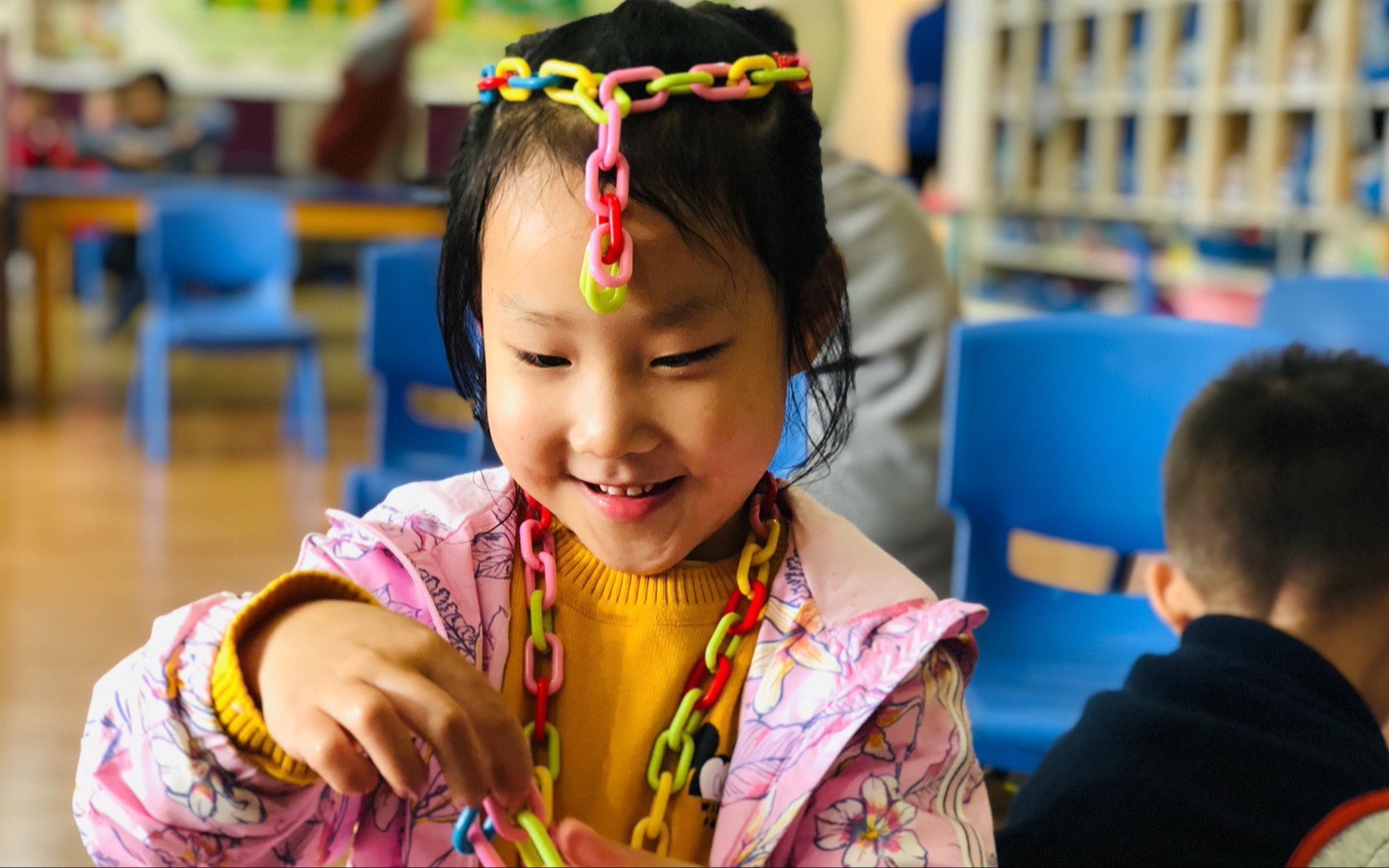 德阳外国语学校幼儿园《循趣启美 蓄力成长》课程简述