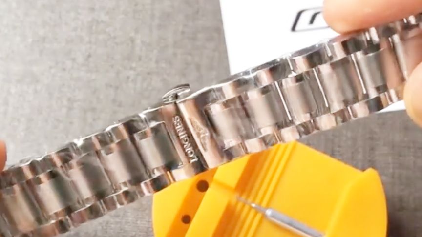 从业10年的修理工,吴哥教你拆表链,妈妈再也不担心我表链长啦