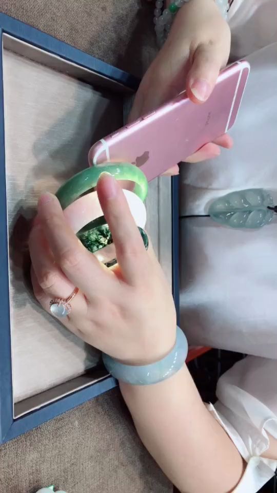 注意!千万不要把水草玛瑙当成翡翠