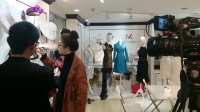 深圳知名服装设计师李静作品介绍采访中