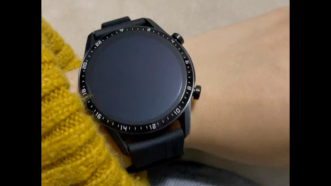 看开端种草了男主的运动手表,型号是华为GT2,表盘真的很好看!