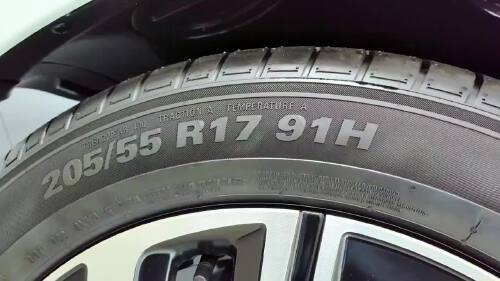 你知道轮胎上的数字都代表什么吗?点睛之黑更吸睛