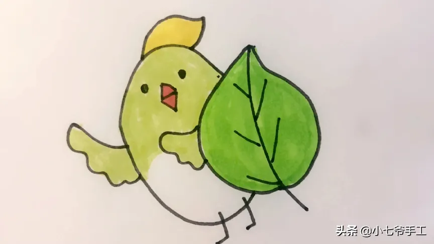 可爱小鸡简笔画,躲在树叶后面调皮了哈!