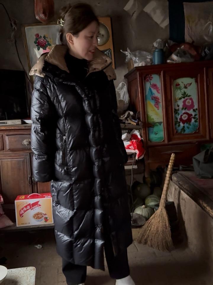 自古至今都有百善孝为先的传统美德,子女对父母不但要孝,还要顺,在...
