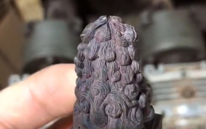 加工这圆雕精雕紫光檀印章