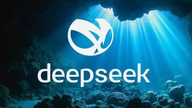 如何使用DEEPSEEK本地训练适合自己的量化投资模型