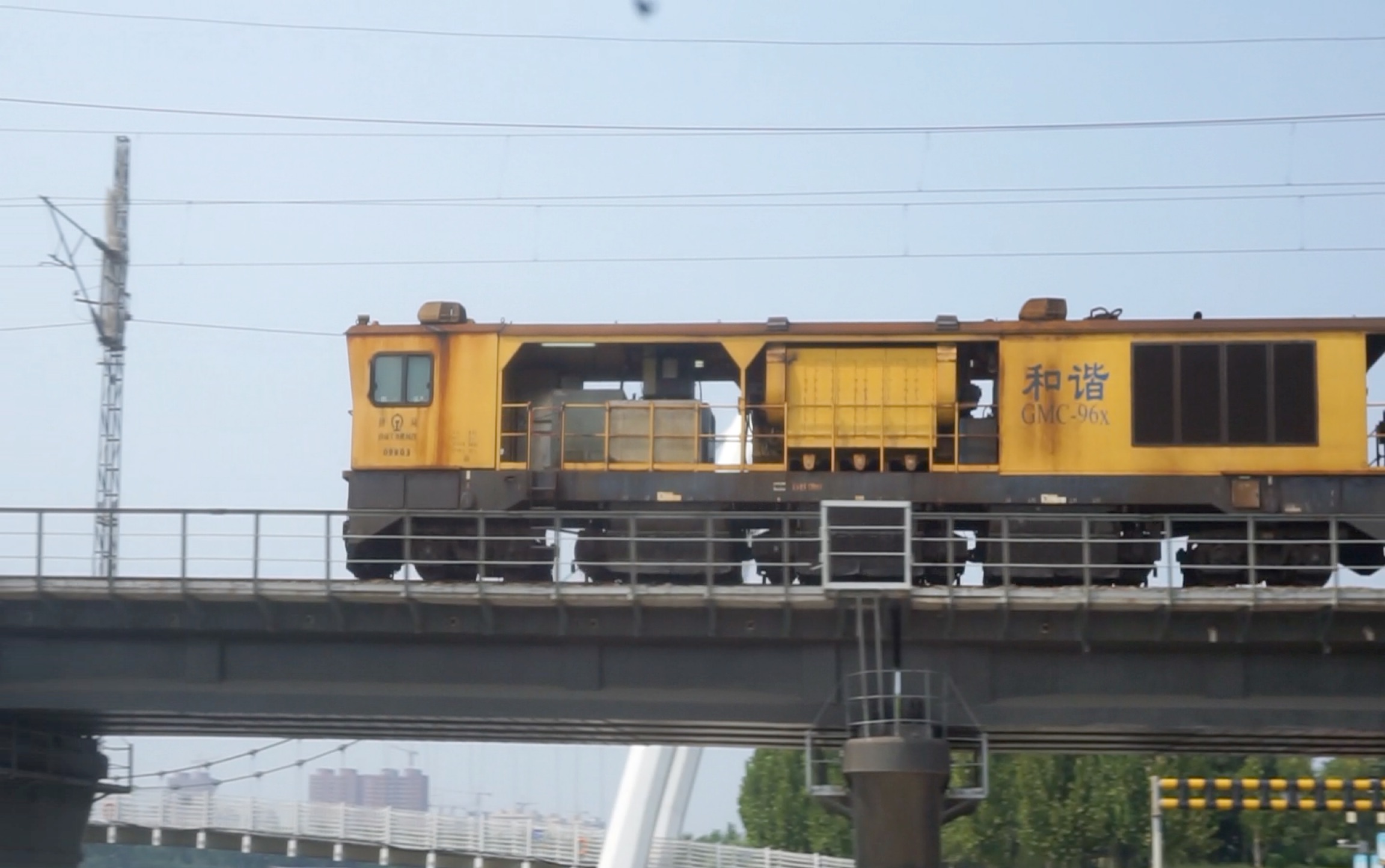 GMC-96X型钢轨打磨车